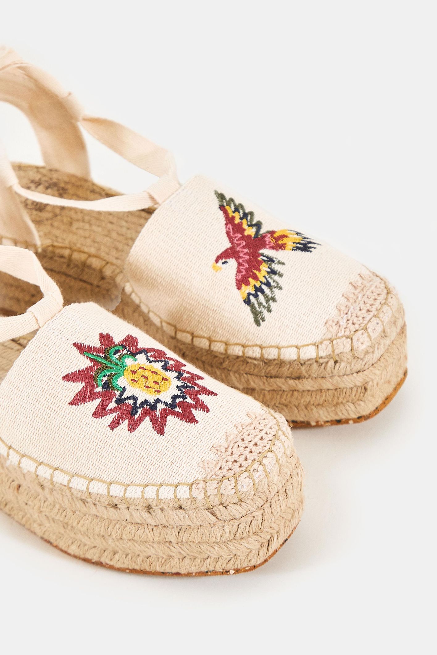 Artesana Bico Fechado Icone