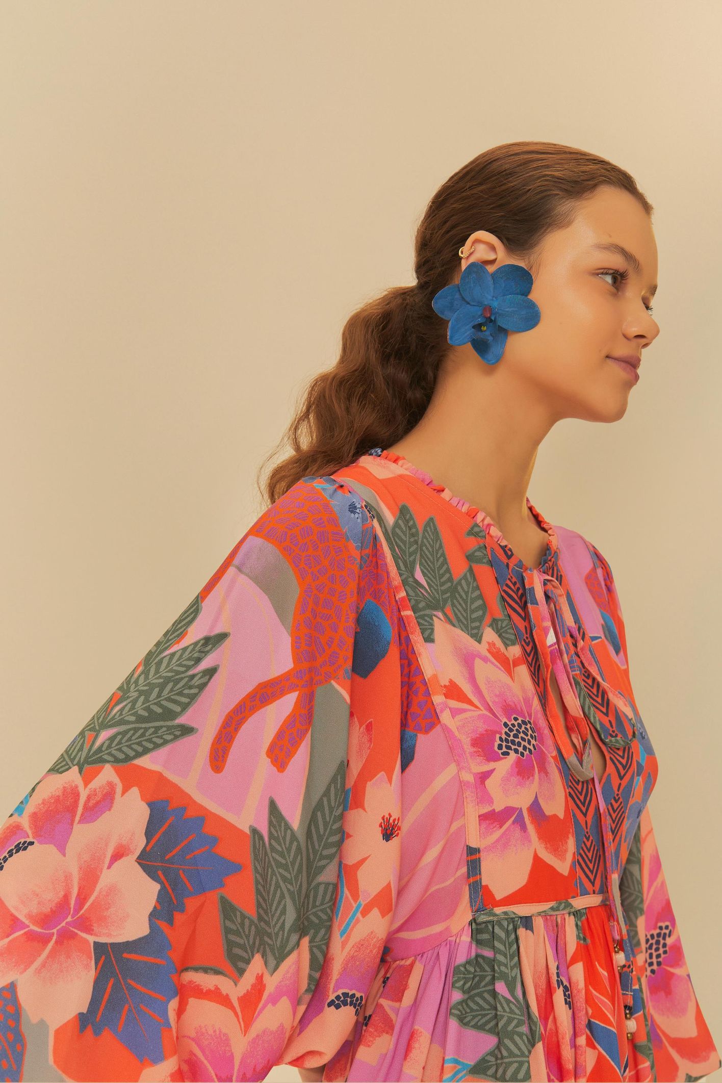 Vestido Curto Estampado Floresta Florida