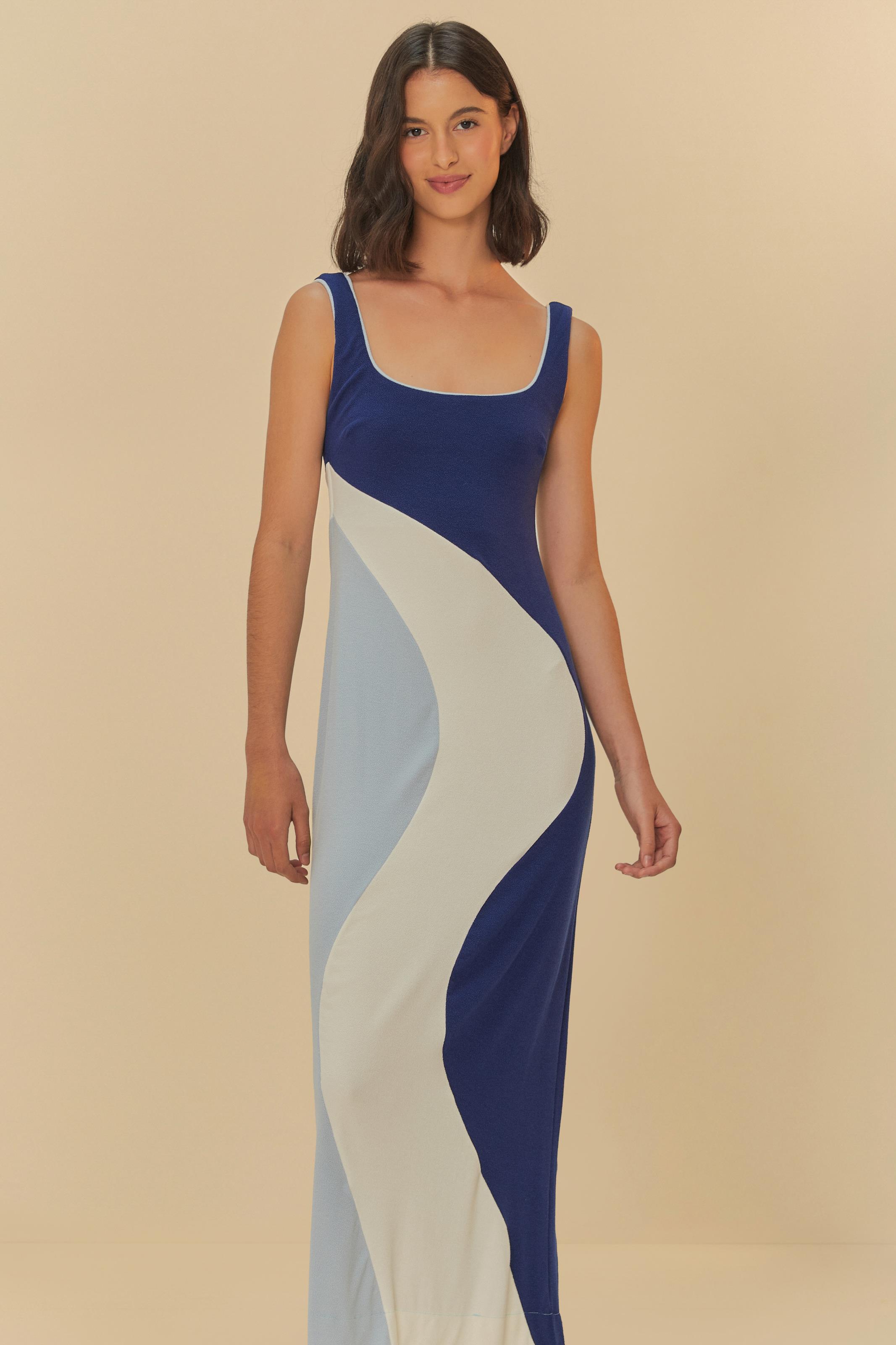 Vestido Recortes Patch Crepe