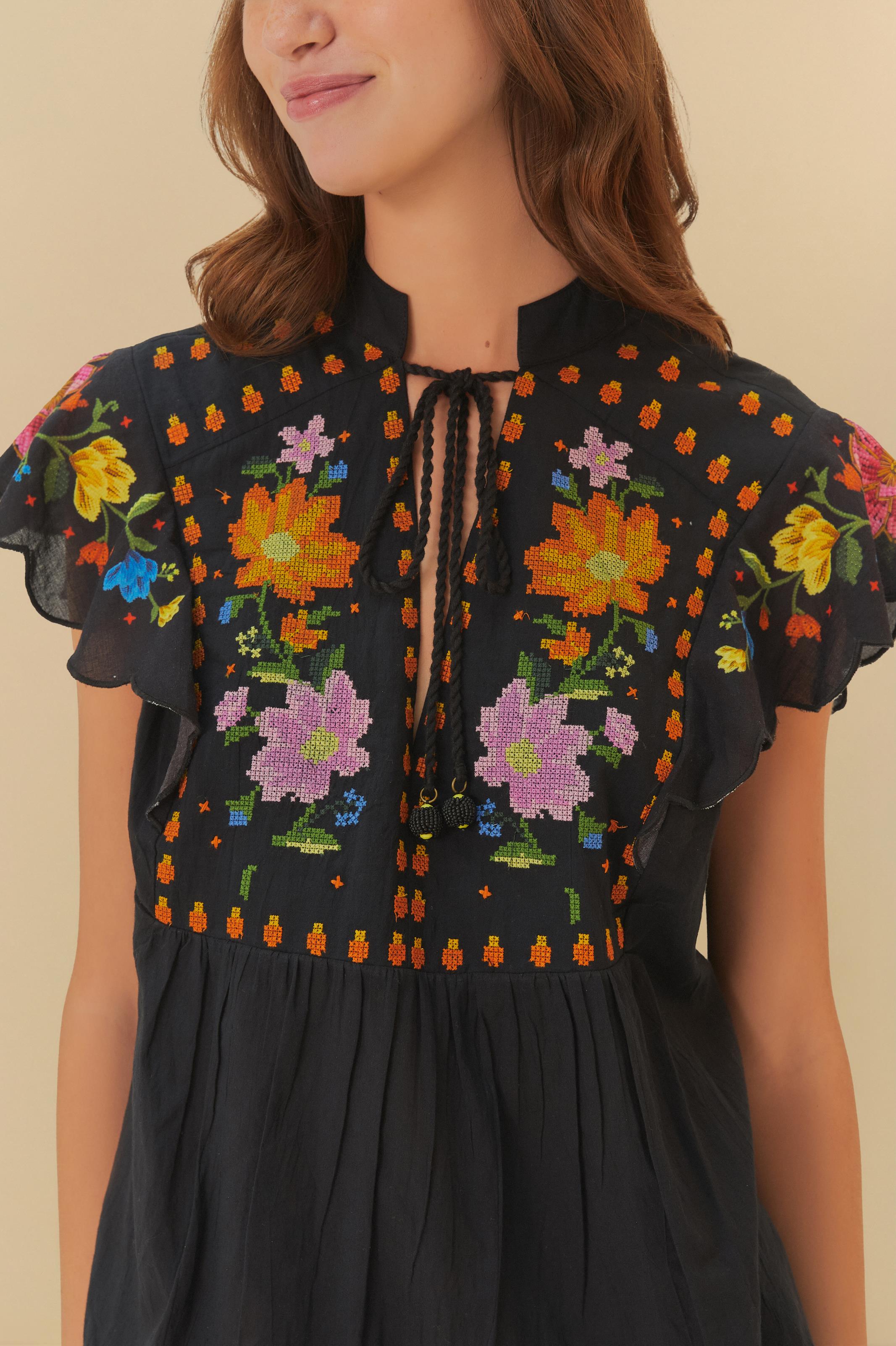 Bata Bordada Estampada Buena Gente