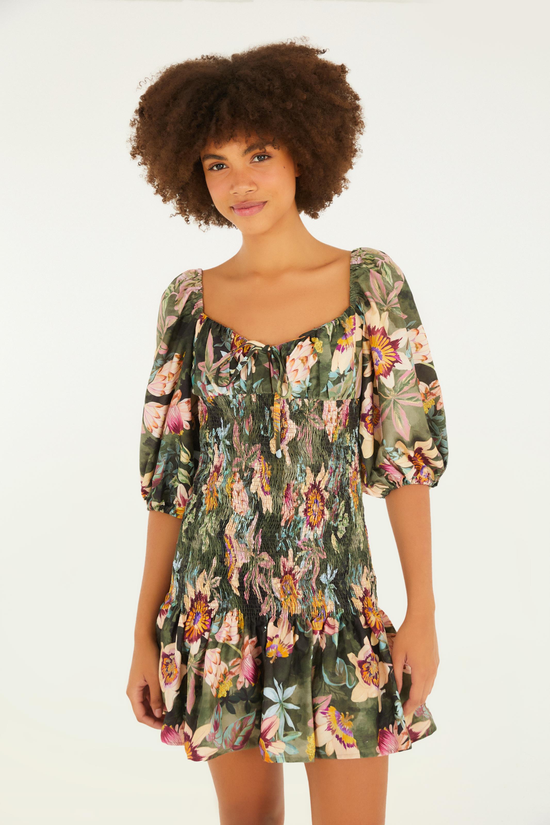 Vestido Curto Estampado Floral Gracioso