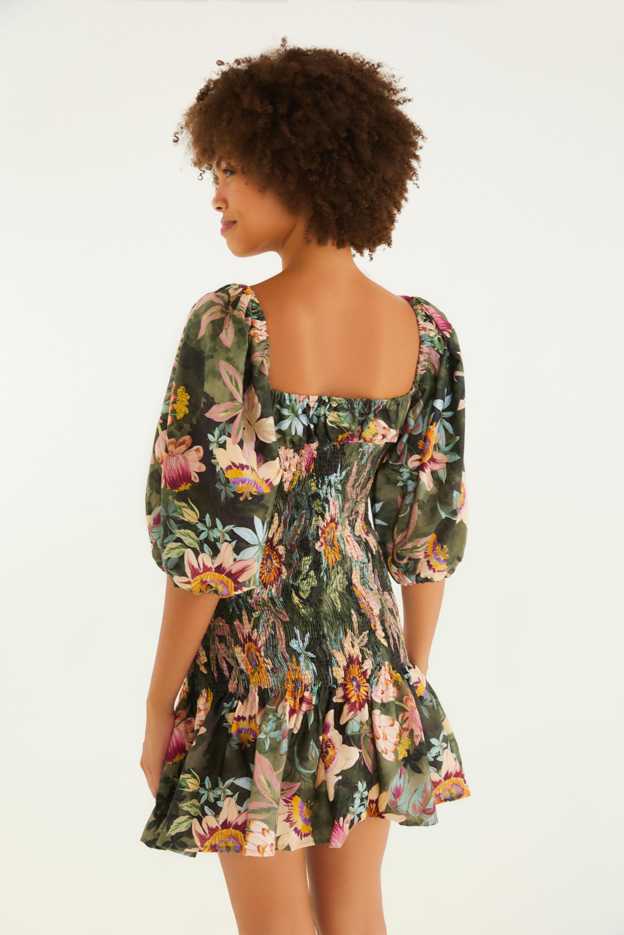 Vestido Curto Estampado Floral Gracioso