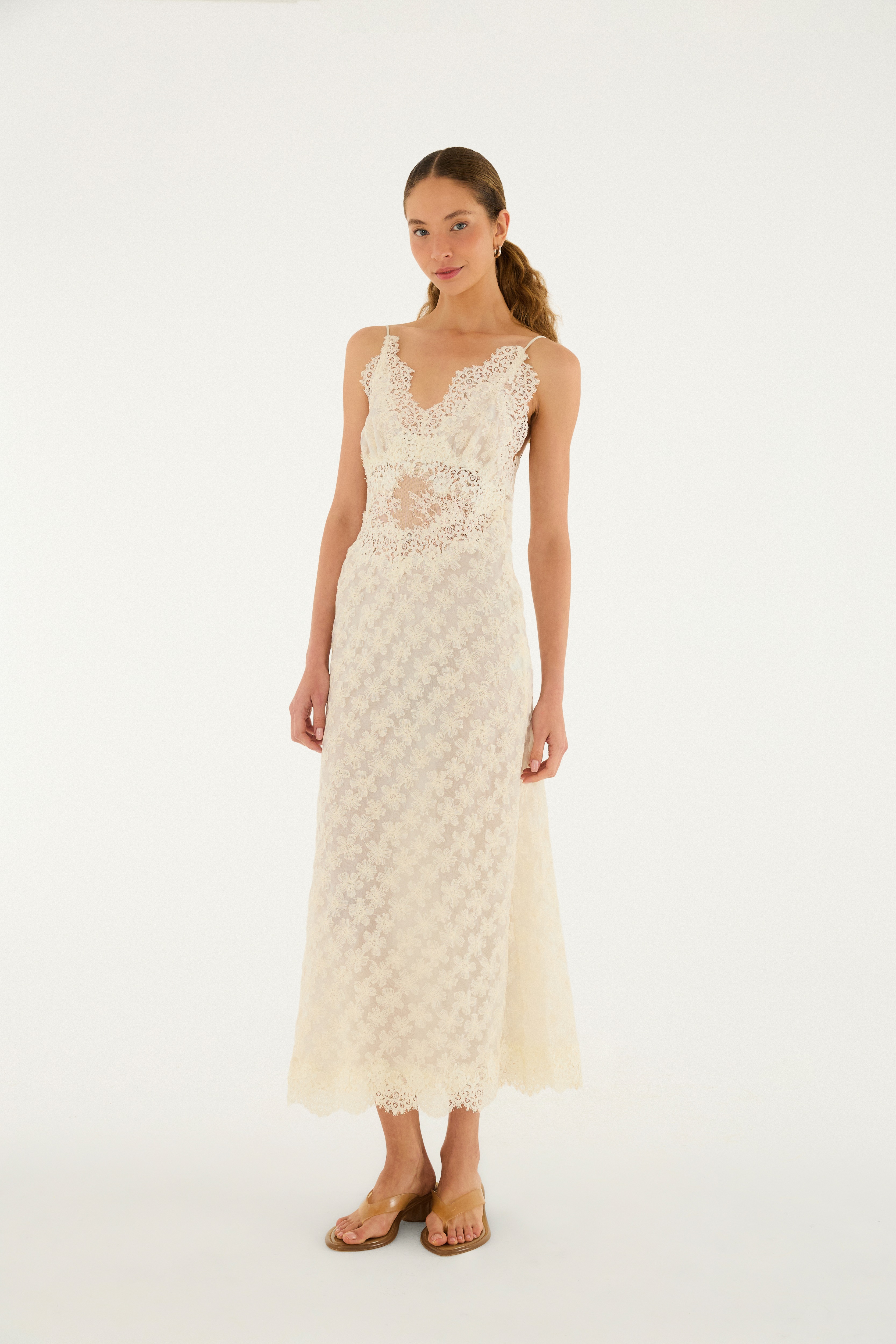 Vestido Renda Bordada Artesanal